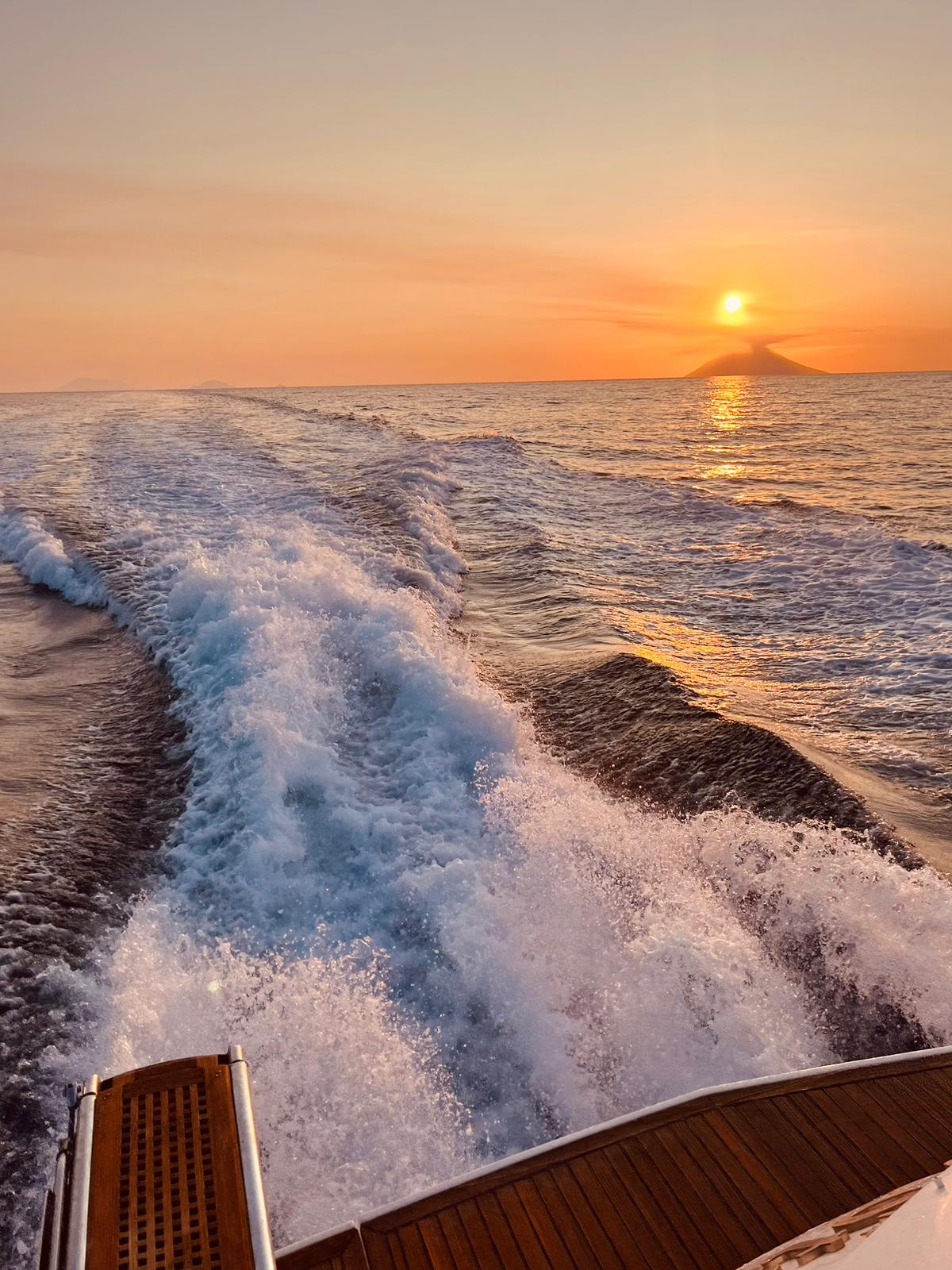 Private Tour Panarea & Stromboli – Conam 58Ft - CST Tropea